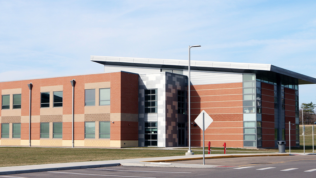 Generic school building – Construction Advisor